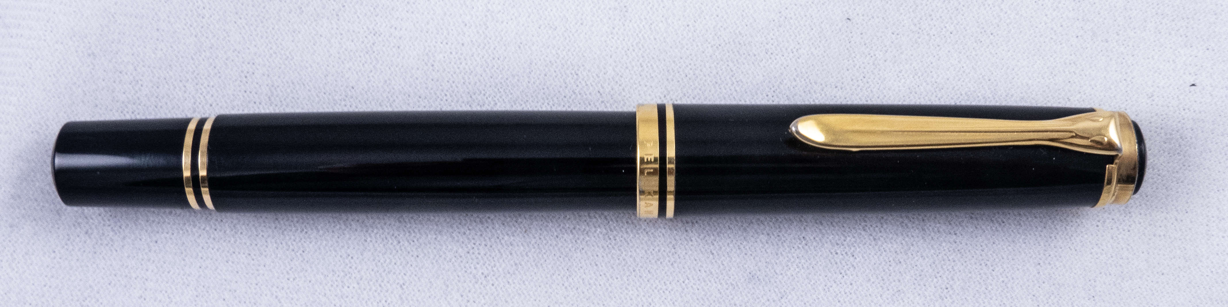 Pelikan 800 - Black (Pen 2480)